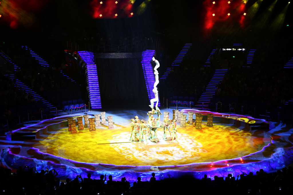 LED Beam Lights: Everything You Need To Know - Light Sky