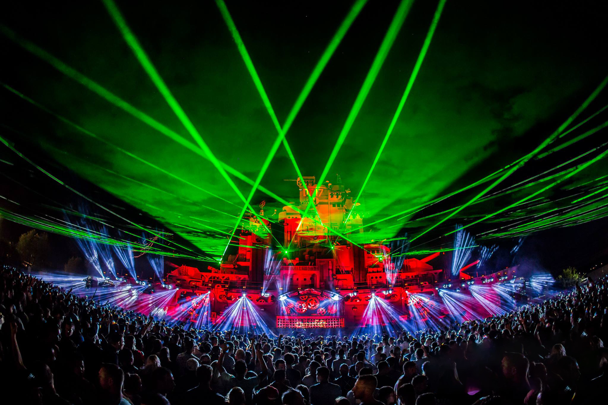 LIGHT SKY: The Ultimate LED Beam Light - Light Sky